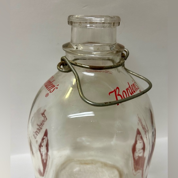 Accents | Vintage Borden 1 Gallon Glass Milk Bottle Elsie Cow Red Label Wire Metal Handle | Poshmark